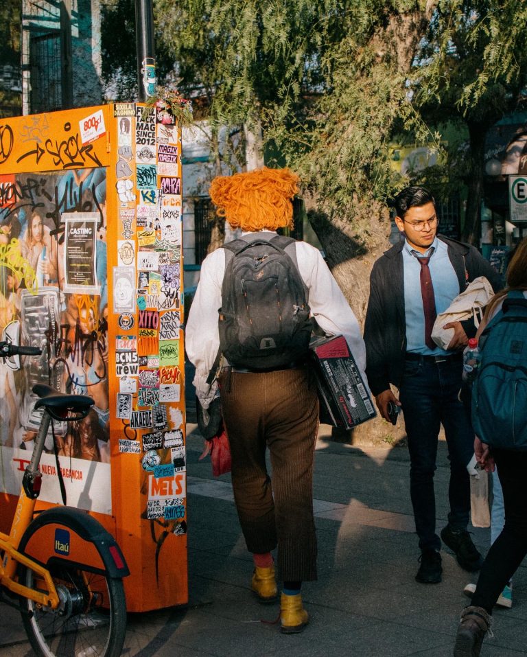 Valmore Rojas - Artist on PortraitMode - Share Your Street Photography