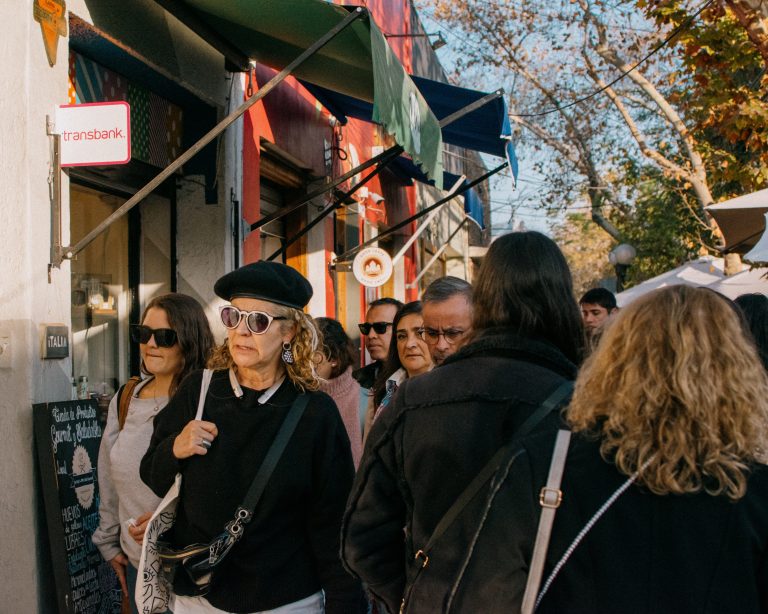 Valmore Rojas - Artist on PortraitMode - Share Your Street Photography