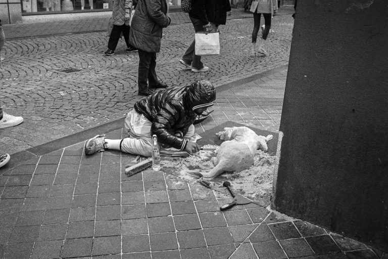 Luttie Esser - Artist on PortraitMode - Share Your Street Photography