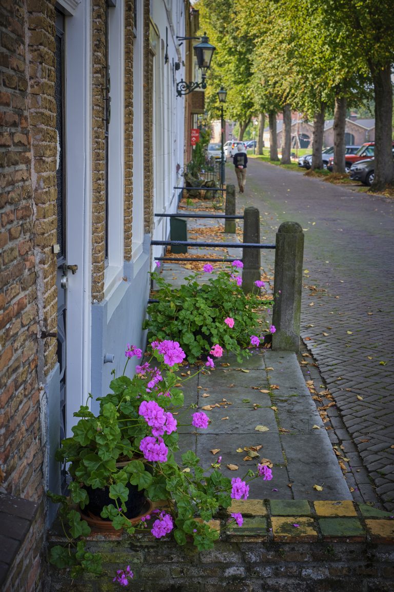 Henk Vos - Artist on PortraitMode - Share Your Street Photography