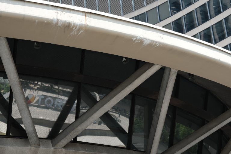 Alex Piamonte - Artist on PortraitMode - Share Your Street Photography